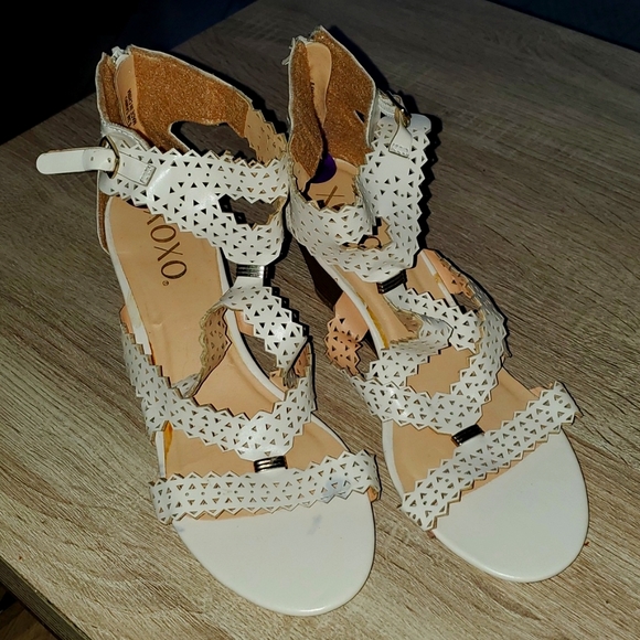 XOXO | Shoes | Nwot Xoxo Beige Wedge Sandals 85 | Poshmark